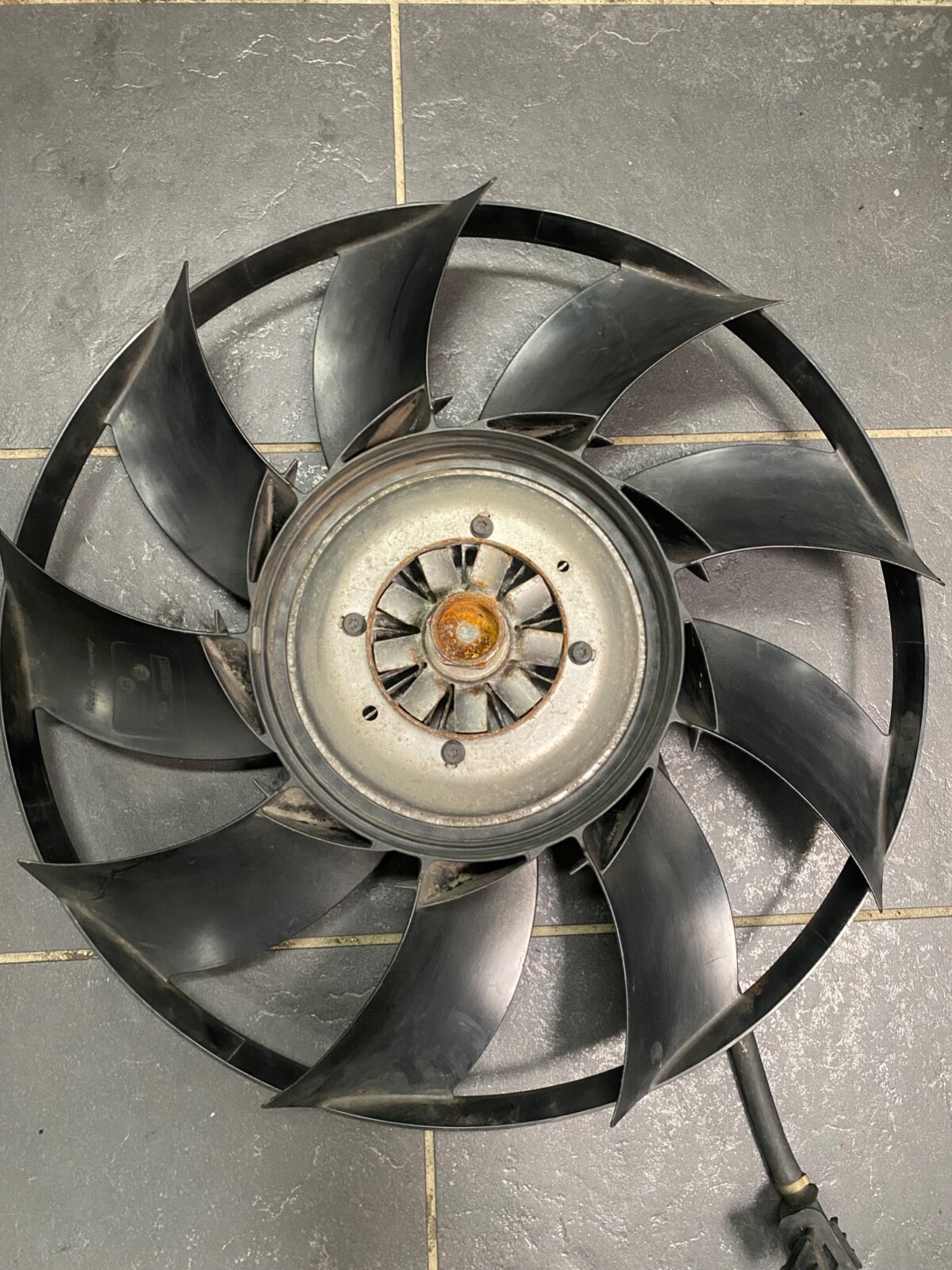 Range Rover L322 4.4 V8 Diesel Radiator Cooling Fan LR022732 Genuine ...