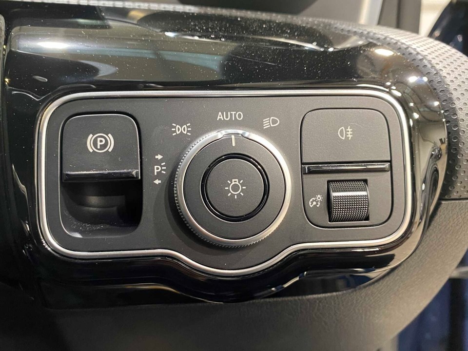 2021 Mercedes-Benz CLA CLA 35 4Matic 4dr Tip Auto COUPE PETROL ...