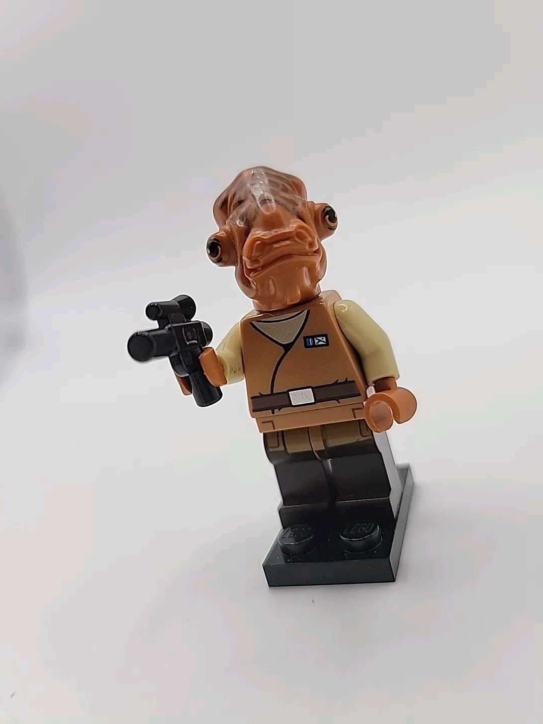 Star Wars LEGO Admiral Ackbar Mon Calamari Resistance Minifigure 75140 ...
