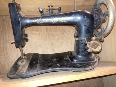 Sewing Machines - Fiddle Base Sewing Machine