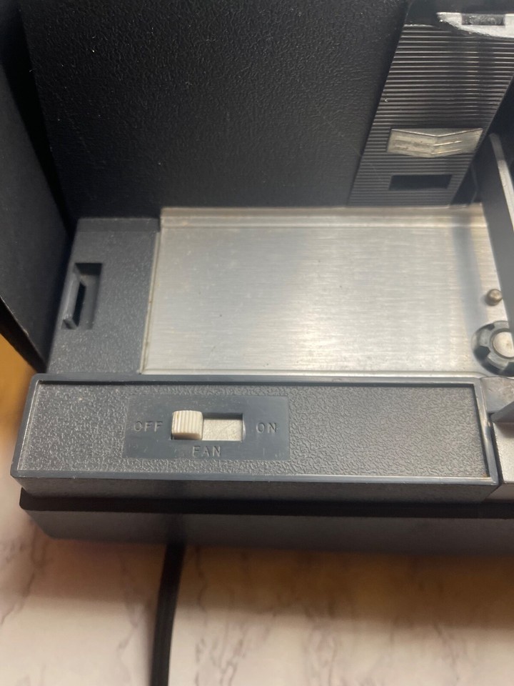 AirEquipt 125 Slide Projector (Works) and has working bulb. | eBay