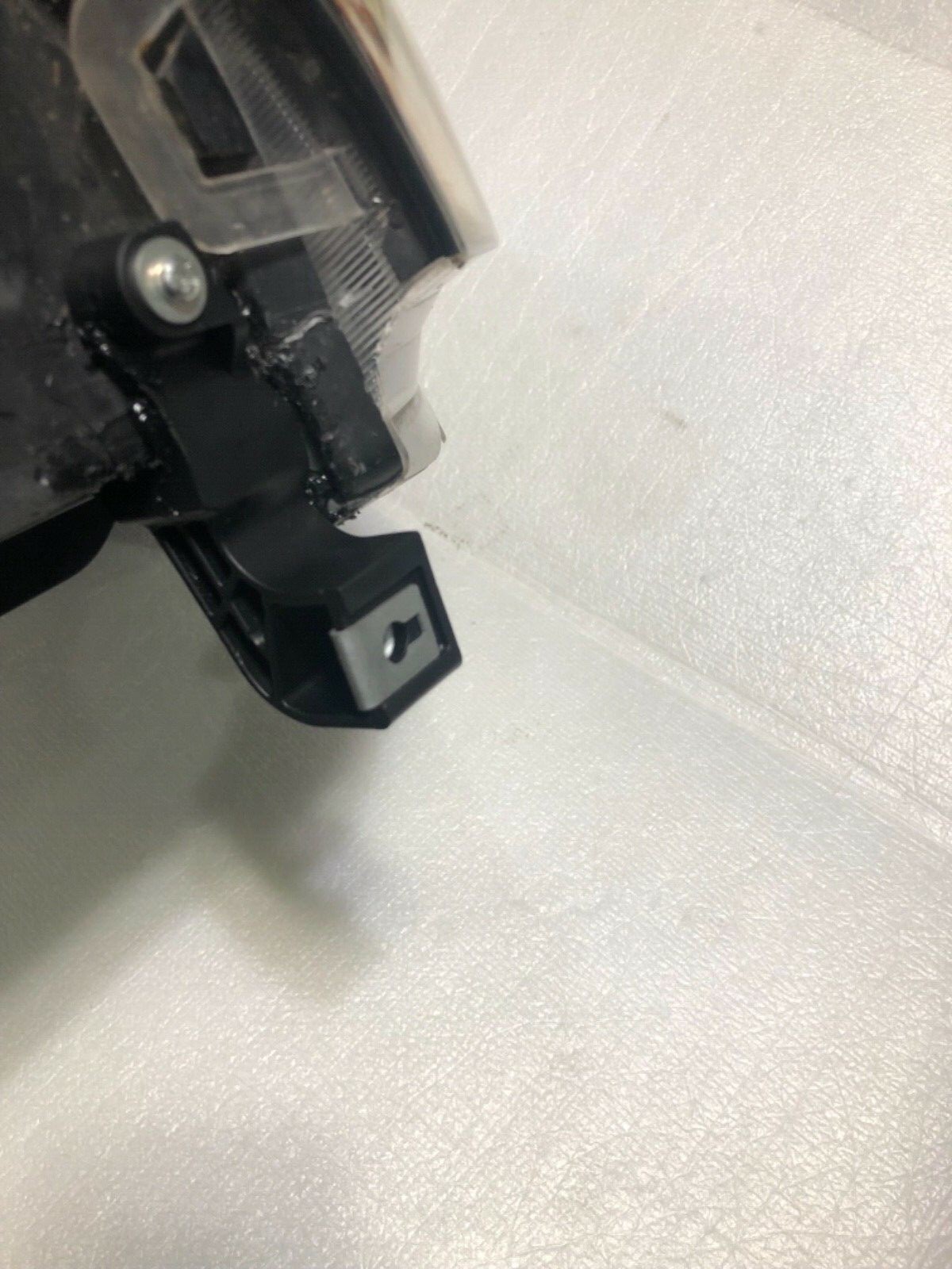 LEXUS RX330 RX350 HEADLIGHT TAB REPAIR BRACKET RIGHT HID XENON ...