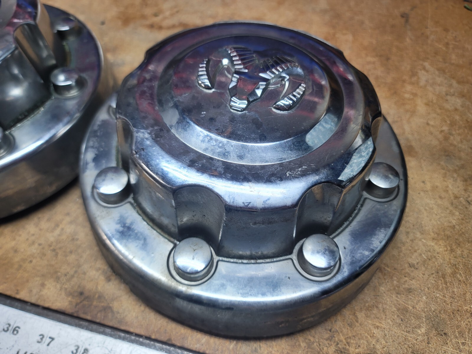 (2) 1998-2001 Dodge Ram 3500 Dually Hub Caps Center Caps 52038271 OEM ...