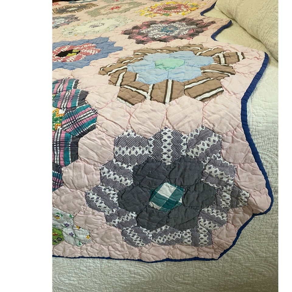 Vintage Quilt Hand Stitched 1940s Pink Dresden Plate Scalloped Edge 75 ...