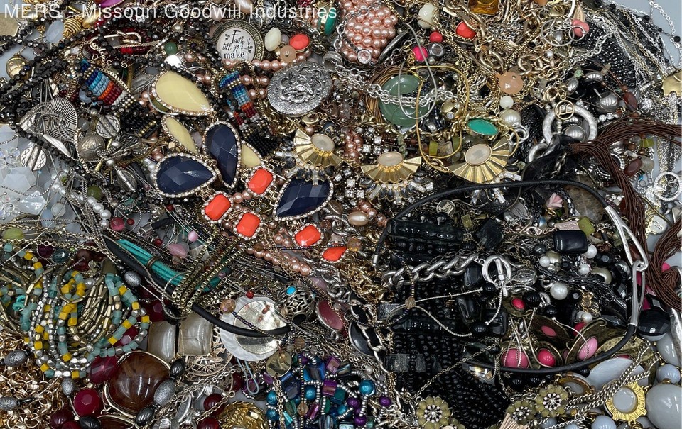 12 Pounds - Mixed Metal/Material Lot of Mixed Name Brand Jewelry | eBay