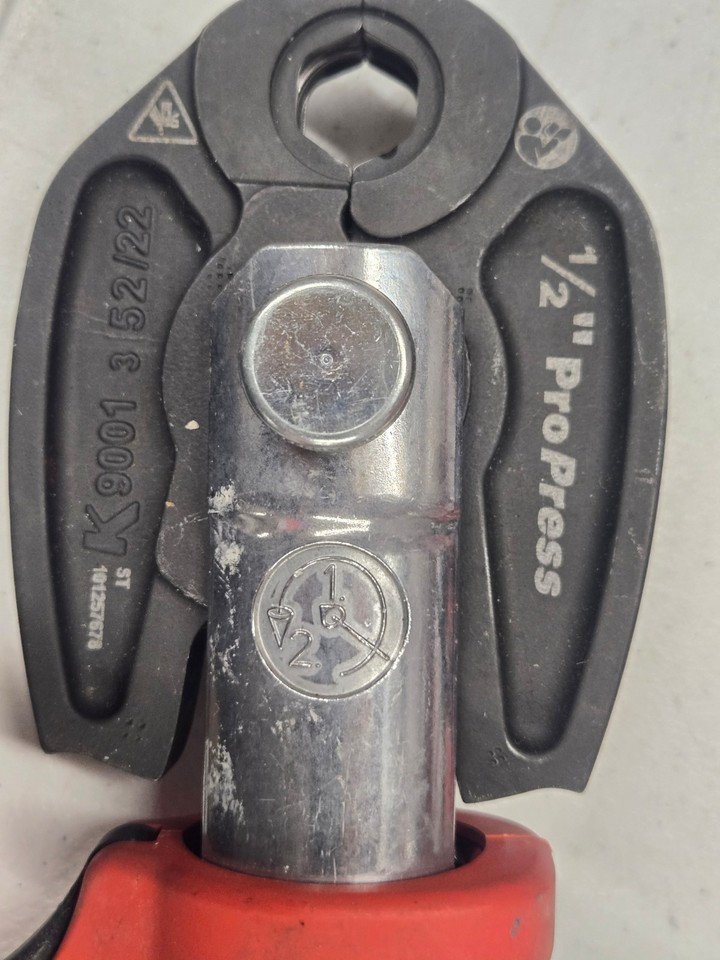 Ridgid RP 115 Mini Press Tool Kit 1/2 in and battery INCLUDES Battery ...