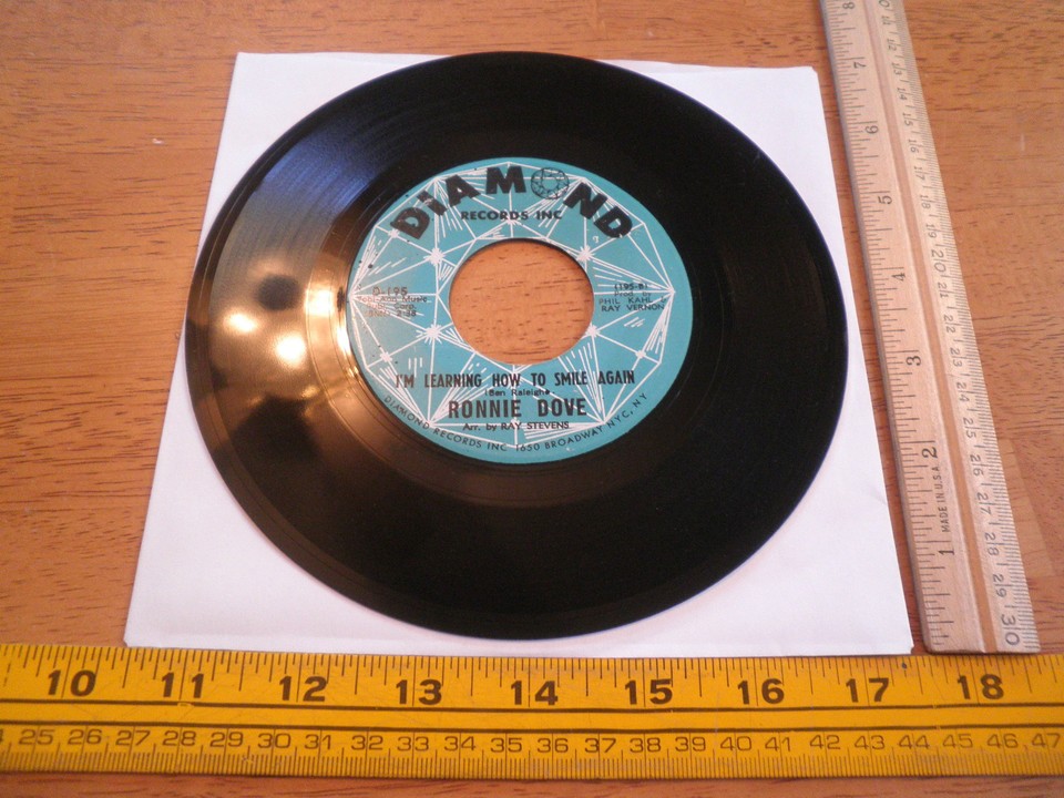 1965 Ronnie Dove Diamond Records 195 45 RPM VG When Liking turns to ...