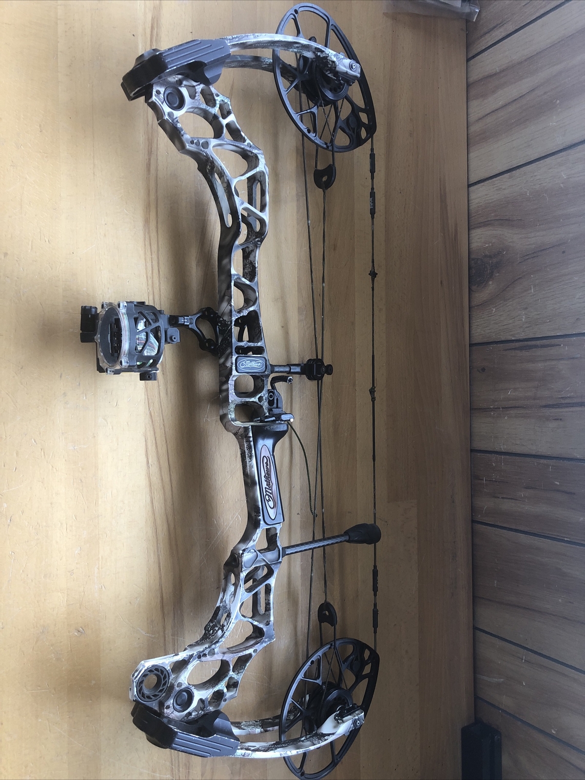 Mathews Triax Right Hand Bow 60#/29” Lost Camo XD W/accessories Shown ...