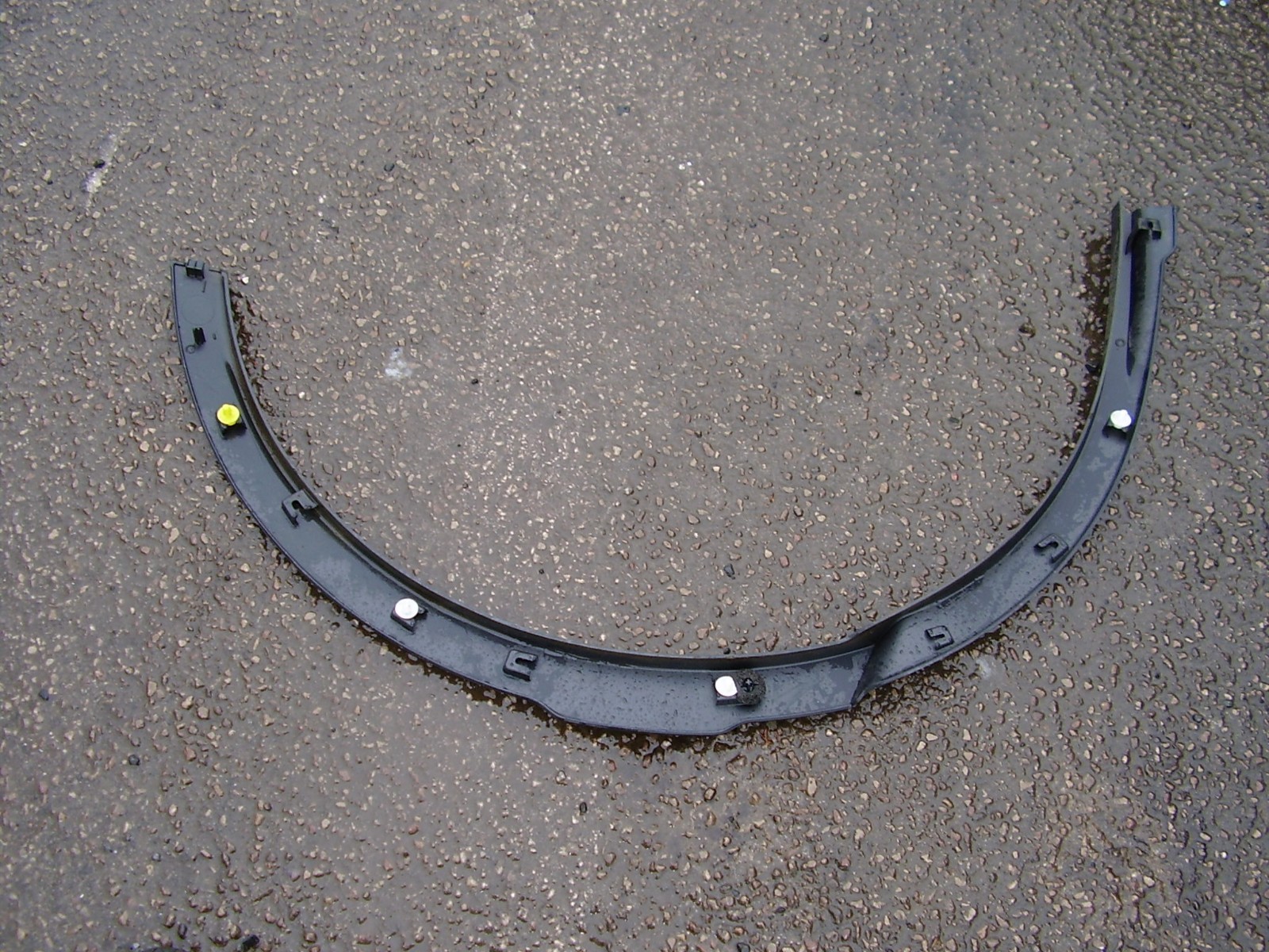 Land Rover Discovery 2015-2016 Sport Fender Rear Right Wing Molding ...