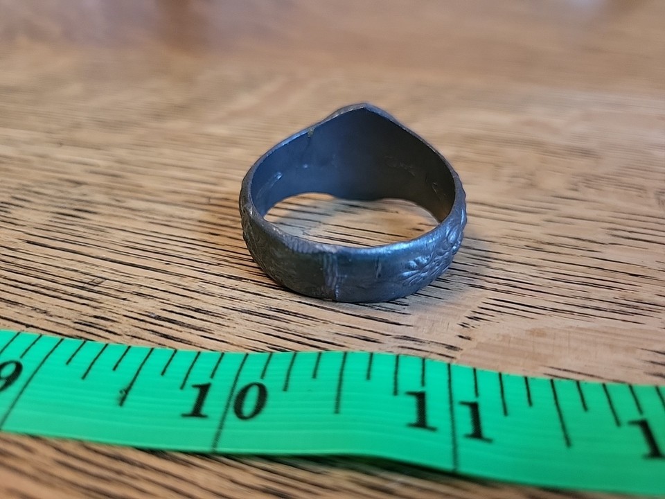 ANTIQUE JACK EARLE SIDE SHOW CIRCUS GIANT METAL RING VINTAGE RINGLING ...