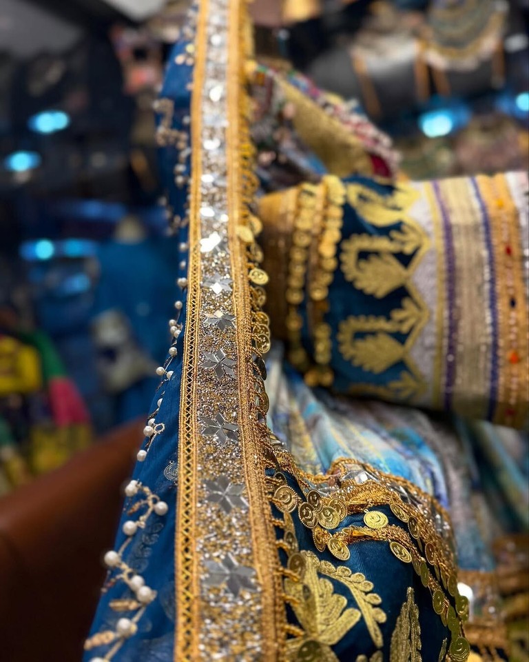 Afghan short shafoonBanars kochi dress for women.Afghan party and ...