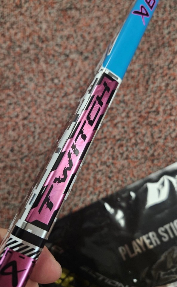 2025 Bauer Mystery Mini Hockey Stick New RIGHTY TWITCH Right Hand ...