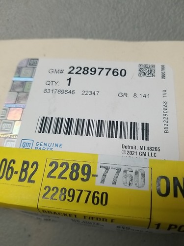 GMC GM OEM 15-18 Canyon-Fender Front Bracket Left 22897760 | eBay