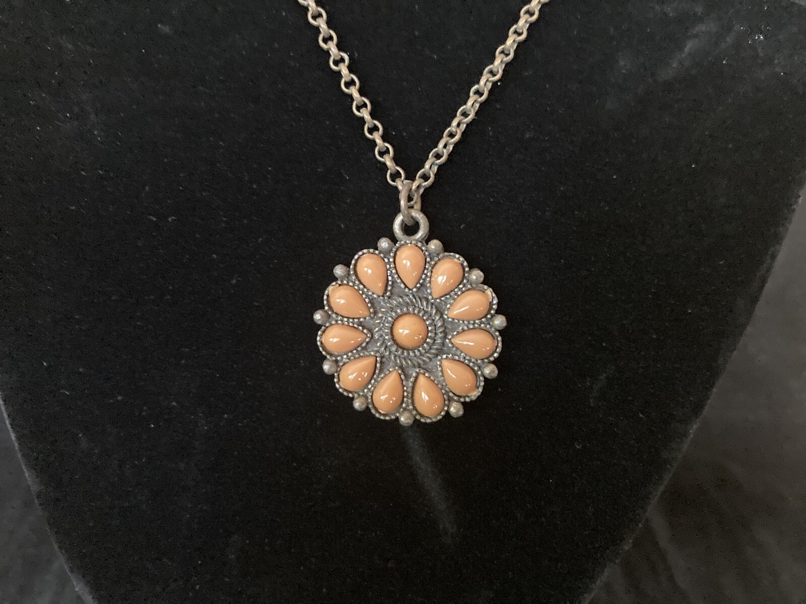 Vintage Robert Rose Bronze Round Flower Pendant Adjus… - Gem