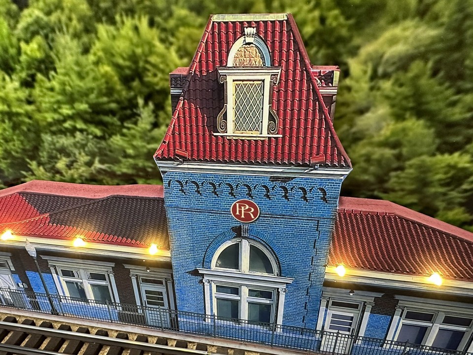 O Scale - POLAR RAILROAD TRAIN STATION - Building Flat w/ LEDs Lionel ...