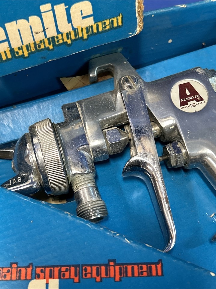 Vintage Alemite Stewart Warner 333450 2 quart pressure cup & Spray gun 7839 | eBay