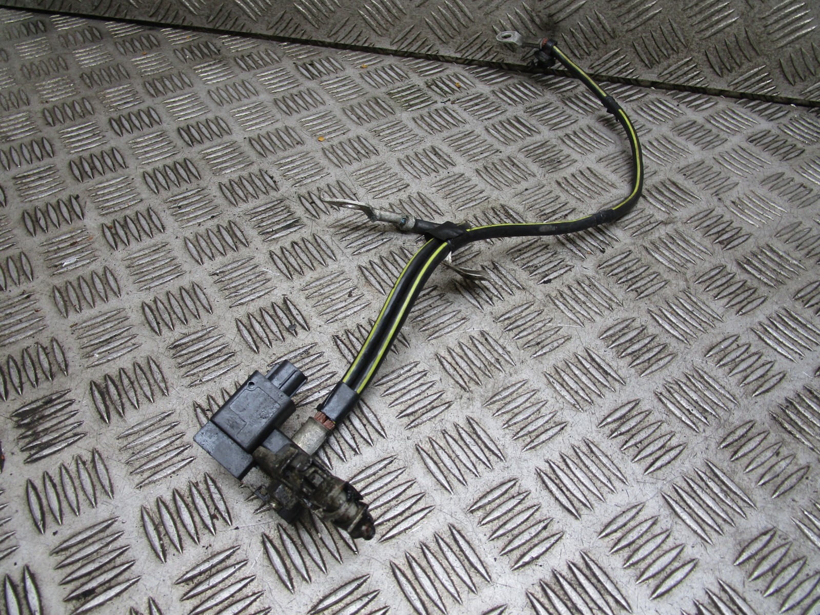 Mitsubishi Outlander Mk3 Negative Battery Terminal Cable With Sensor ...