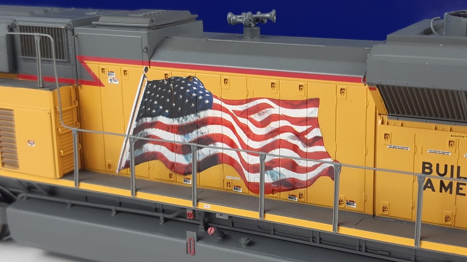 ATHEARN GENESIS SD70ACE UP #8334 W/FLAG FACTORY DCC+ TSUNAMI SOUND VGC BOXED HO | eBay Australia
