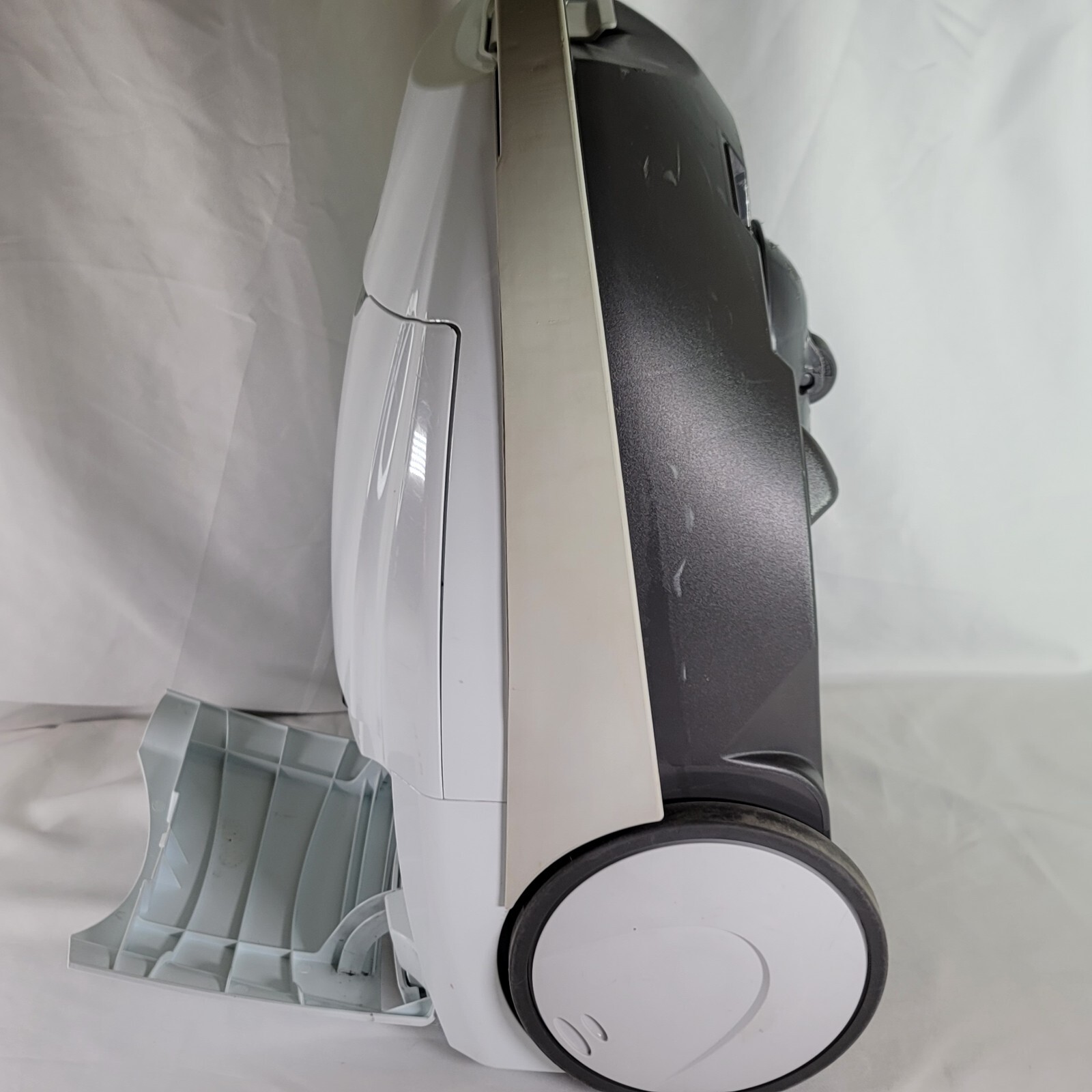 Kenmore Progressive True Hepa Model 116 Vacuum Canister White With Hand ...