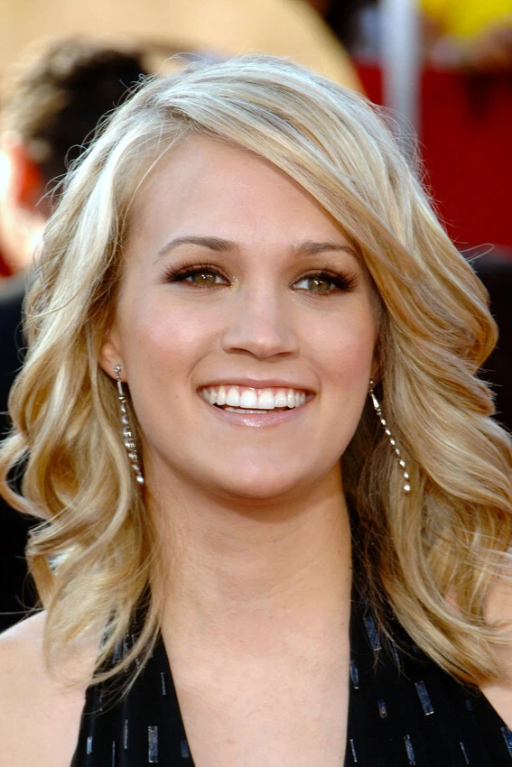 Carrie Underwood Smile