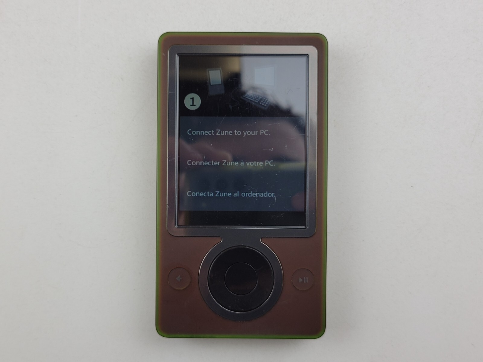 Microsoft Zune Digital Media MP3 Player (1091) 30GB - Brown - TESTED ...