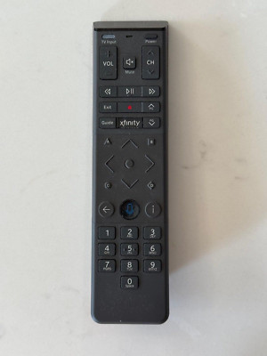 Comcast Xfinity XR15-UQ Cable TV Voice Backlit Remote Control w ...
