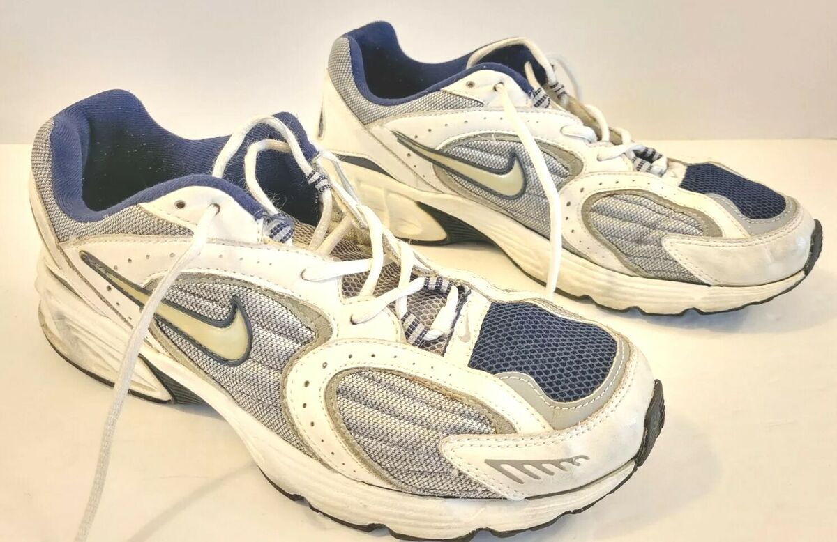Vintage Nike Span Triax 2004 Sneakers 10.5 Silver Navy White Vintage Nike Span Triax 2004 Sneakers 10.5 Silver Navy White