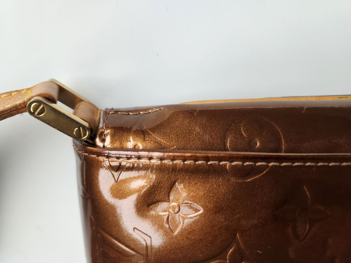 LOUIS VUITTON Bronze Monogram Vernis Copper Thompson Street LOUIS VUITTON Bronze Monogram Vernis Copper Thompson Street