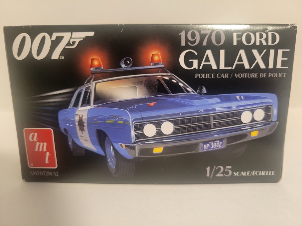 AMT 1/25 007 1970 Ford Galaxie Police Car Plastic Model Kit | eBay