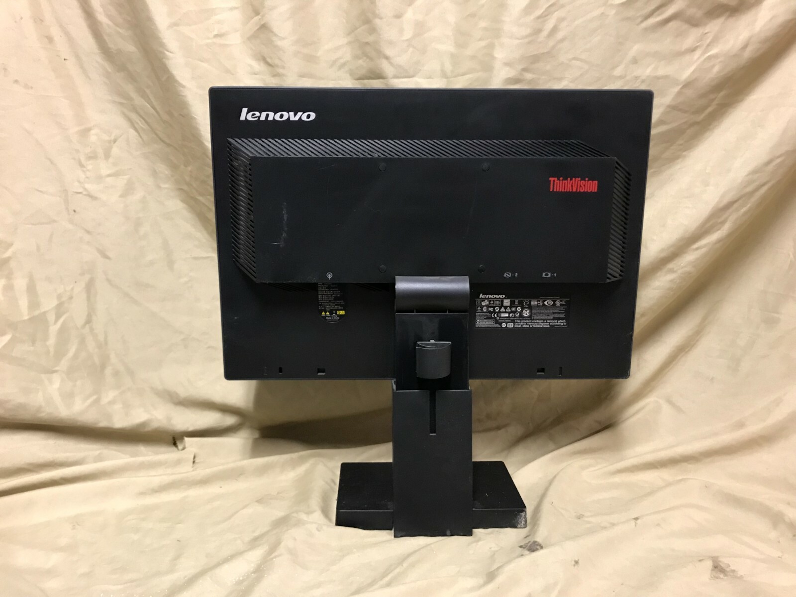2 Lenovo ThinkVision ** DUAL MONITOR ** L1951pwd 19" DESKTOP PC LCD ...