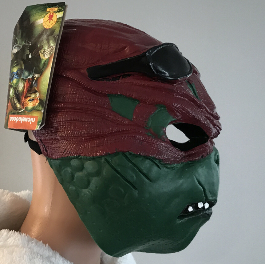 Raph Ninja Turtles Mask Ok So What's Up With This Trend Of Raph Having