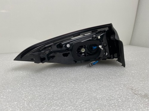 Rücklicht Rückleuchte rechts RH TAILLIGHT Maserati Levante MY2021 ...