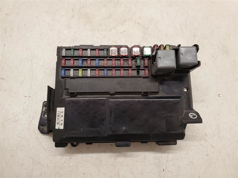 Lexus LS460, Fuse Box Engine Top Half Only, 2007-2017,1URFSE, 82720 ...