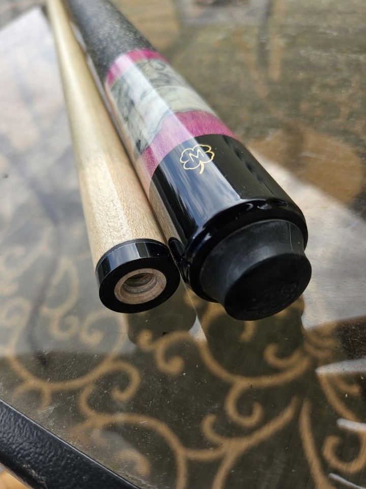 McDermott "Great Wolf" Pool Cue 58", Approx 20 OZ Straight, True ...