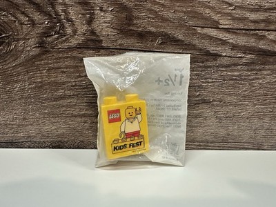 LEGO 2011 KIDS FEST Promotional 1x2x2 Duplo Yellow Brick w/ Minifigure ...