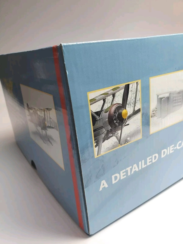 Corgi Aviation AA36204 WW2 J-8A Gladiator on Ski,s with Diorama Swedish ...