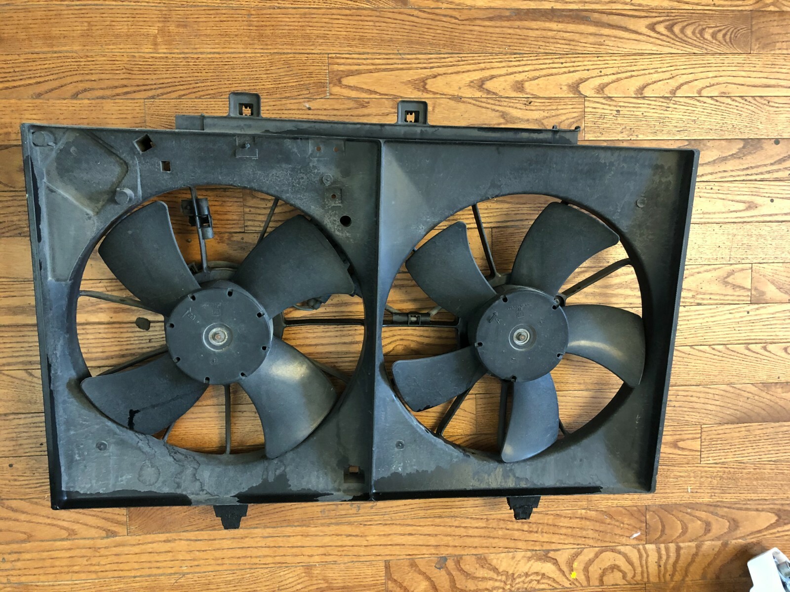 2007 INFINITI M35X OEM Radiator Cooling Fan Assembly w/Motor & Module ...
