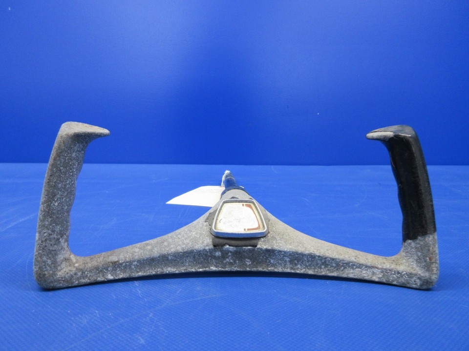 Cessna 150 Control Wheel / Yoke P/N 0513240-16 (0424-1065) | eBay