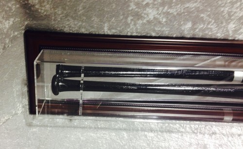Premium Wall Mount Baseball Bat Display Case, Mahogany frame with ...