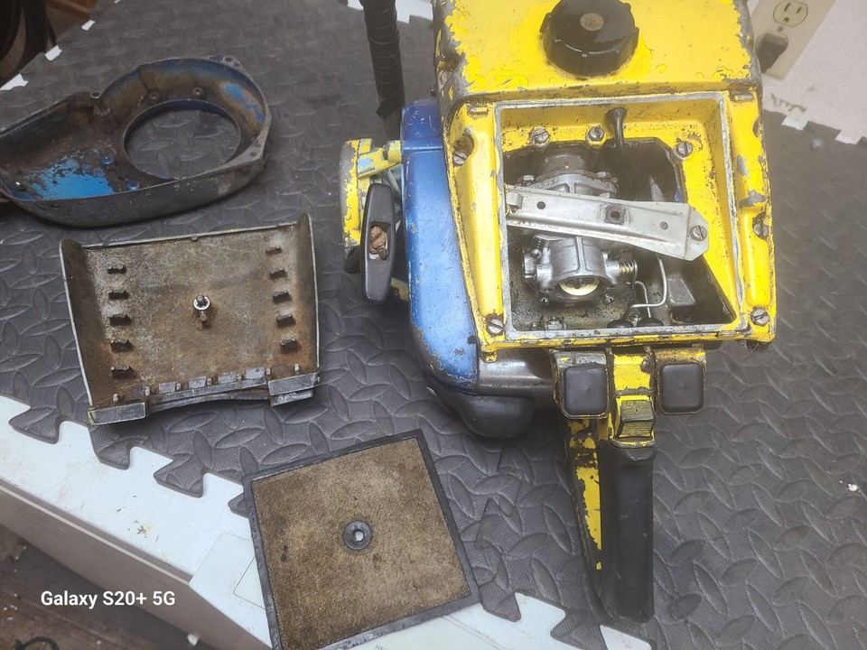 Vintage McCulloch Chainsaw Power Head Only With Mac 101 Go Kart Engine ...