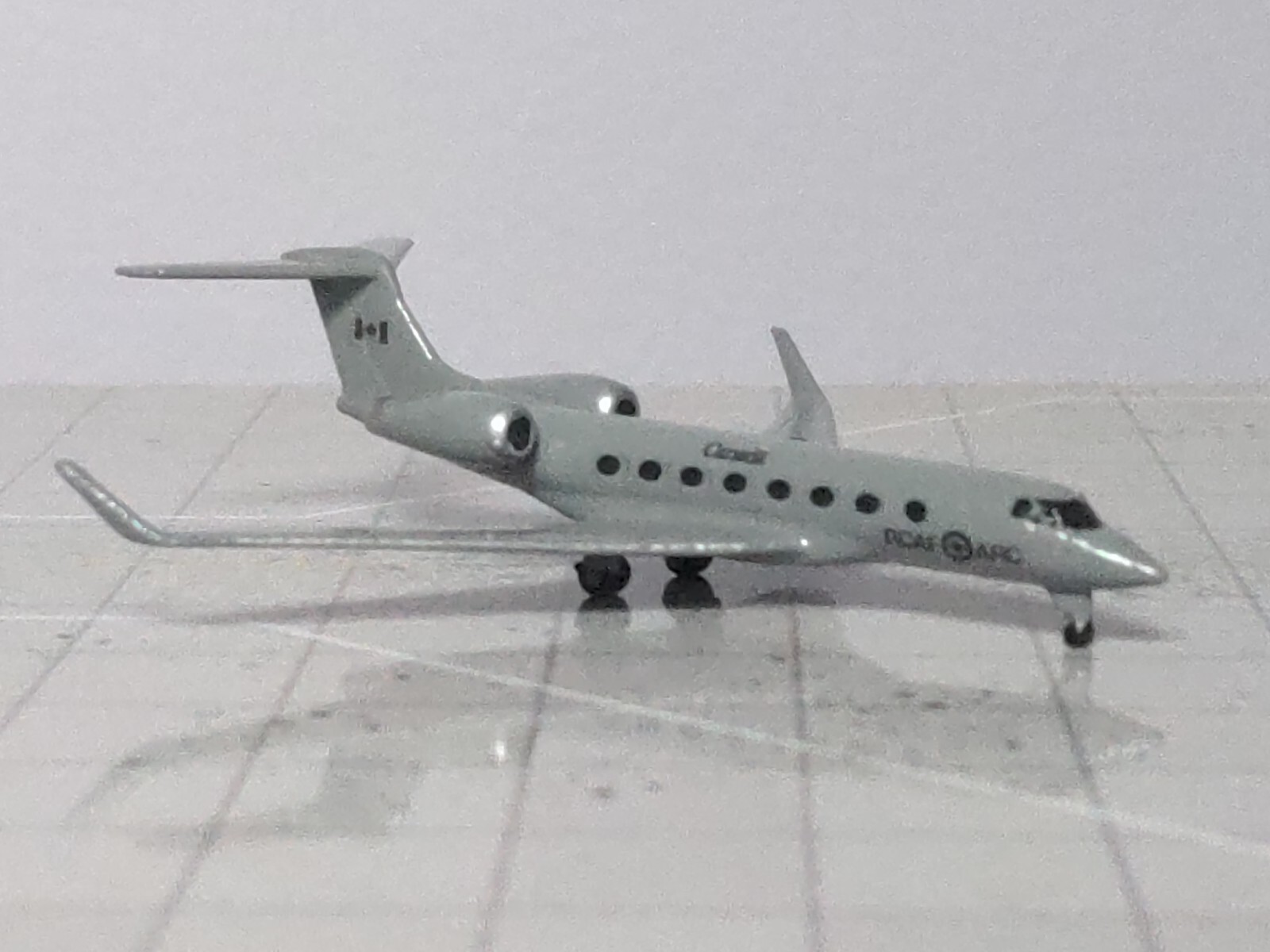 1:400 CUSTOM RESIN RCAF GULFSTREAM G650 VIP TRANSPORT LOW VIS GREY | eBay
