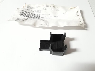 Navistar 3562313C1 International Cover 24 Pin Connector Body AVNT V8 ...