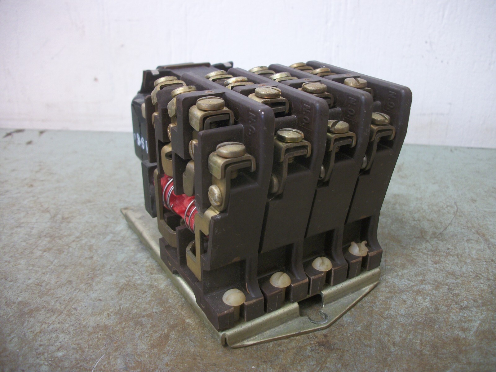 JOSLYN CLARK 20AMP 4POLE LIGHTING CONTACTOR LC20U04 120VCOIL 3PH | eBay