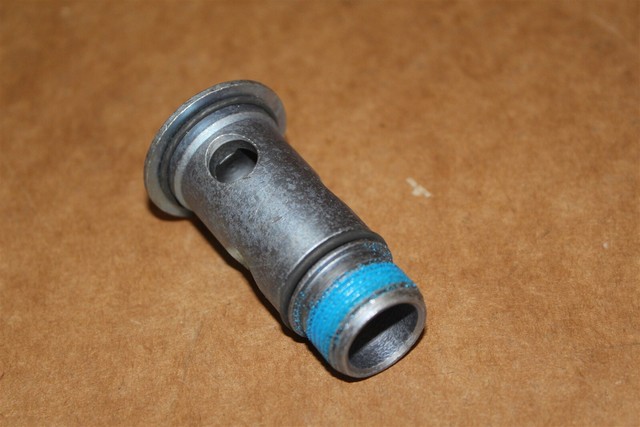 Genuine VW Crafter Amarok 2.0 TDI Turbo Oil Feed Pipe Banjo Bolt ...