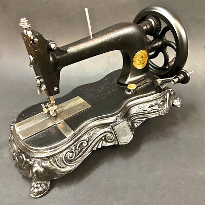 Sewing Machines - Fiddle Base Sewing Machine