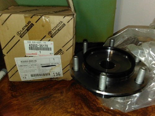 Toyota Genuine OEM Tacoma Sequoia Tundra 4Runner Hub Assembly 43502 ...