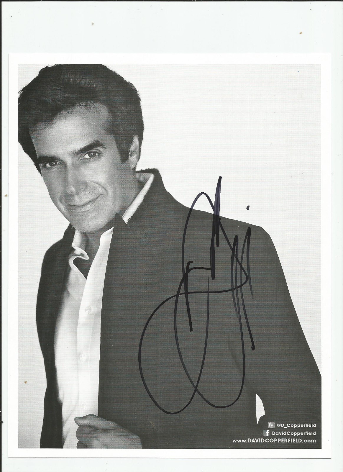 David Copperfield, Magician & Illusionist, signed 8"x10" B&W Photo #A ...
