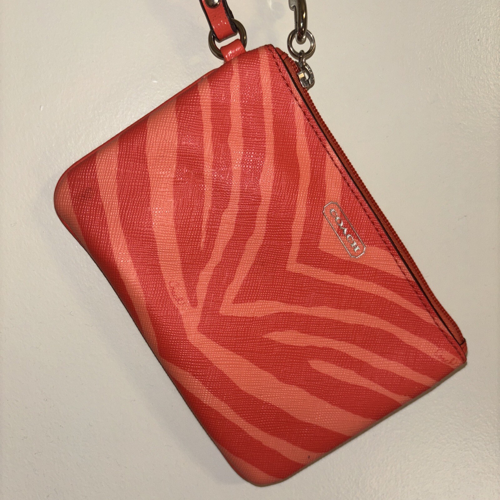 Vintage Coach Red Salmon Print Zip Coin Purse ID Wall… - Gem