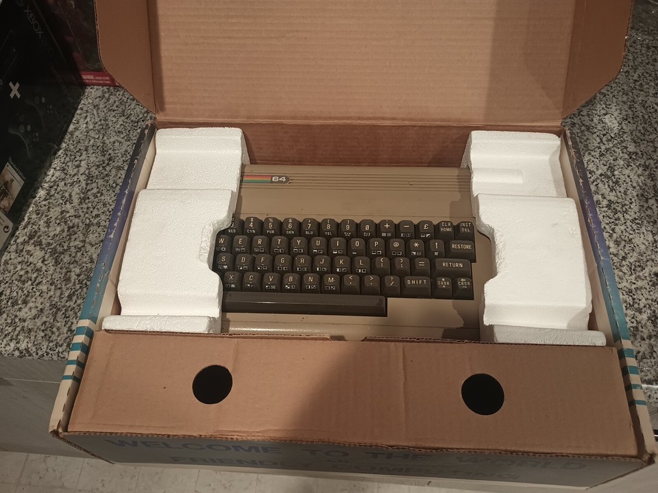 Commodore 64 Computer Original Box No Cords No Control 43467000640| eBay
