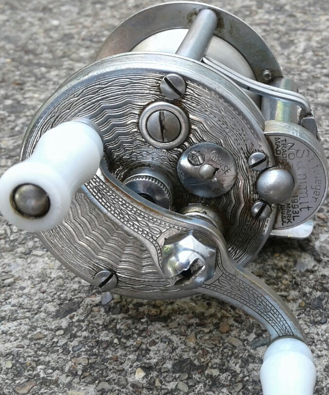 OLD VINTAGE FISHING ROD REEL PFLUEGER SUMMIT 1993 RH COLLECTIBLE LURE ...